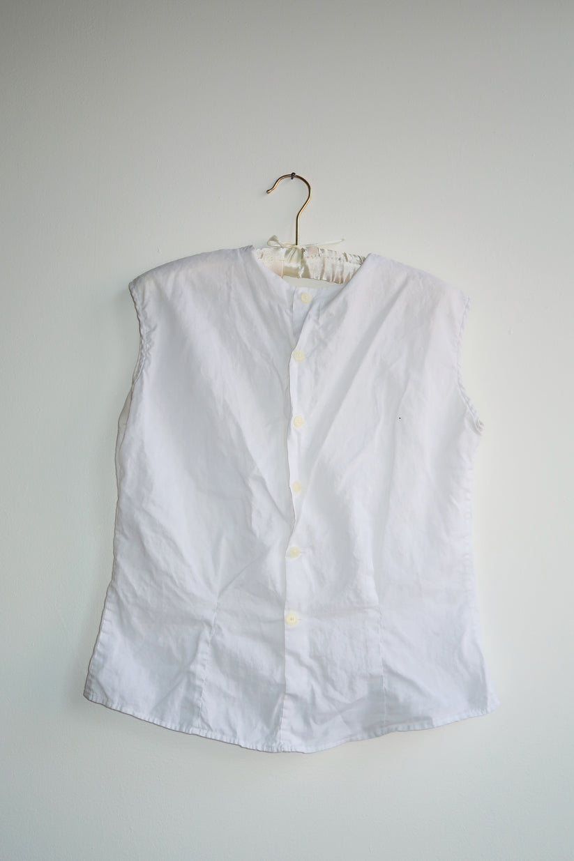 60s | White blouse – Elizabeth Bay